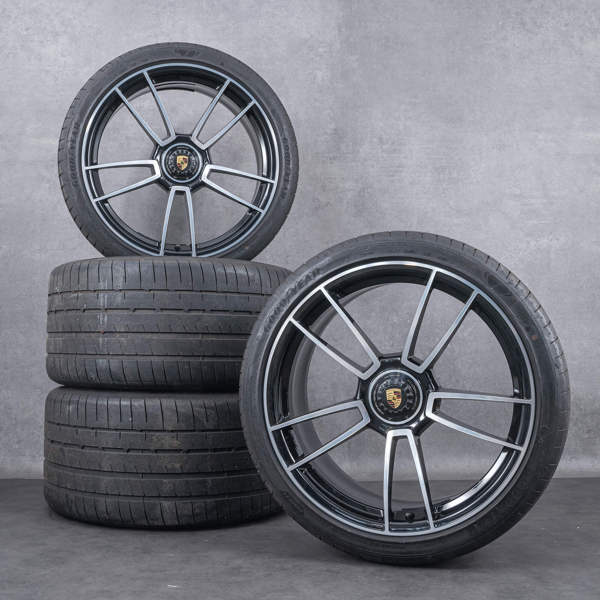 Original Porsche 992 Turbo S 20 21 Inch 992601025AA Summer Tires Summer Original Porsche 992 Turbo S 20 21 Inch 992601025AA Summer Tires Summer